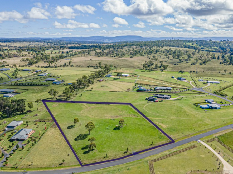 BUY: 22 Post Way, Armidale, NSW 2350 - House for Sale – buymyplace