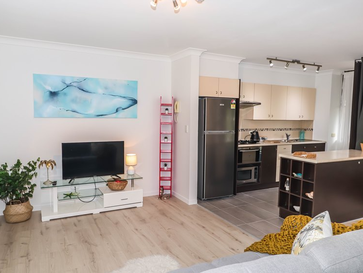 RENT: Unit 18, 37 Phillips Street, Spring Hill, QLD 4000 - House for ...