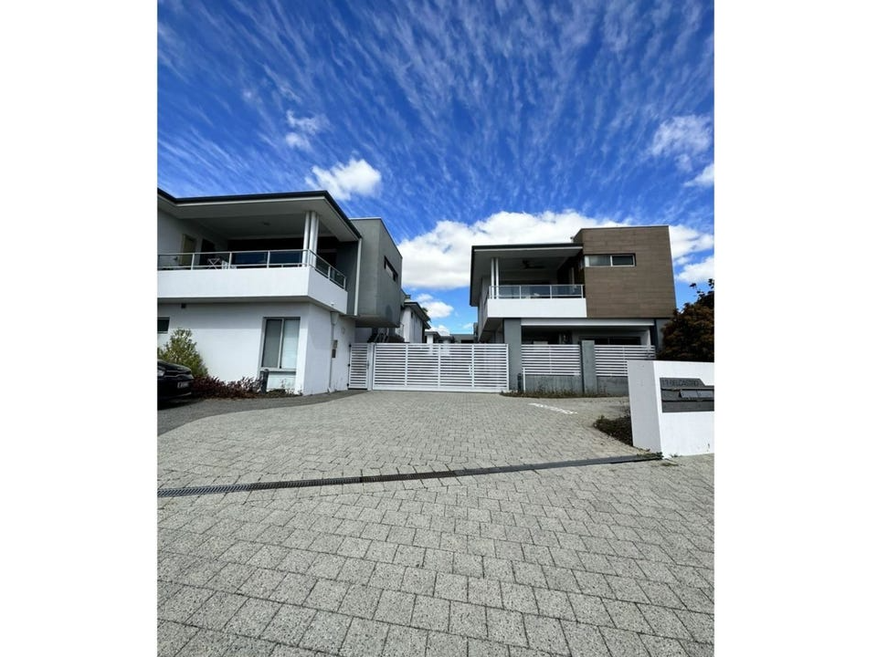 BUY: Unit 9, 13 Belcastro Way, Madeley, WA 6065 - House for Sale ...